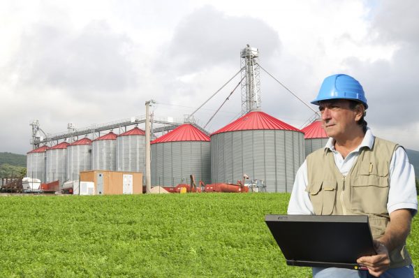 Engenheiro Agrônomo - InfoEscola Engenheiro Agrônomo - InfoEscola