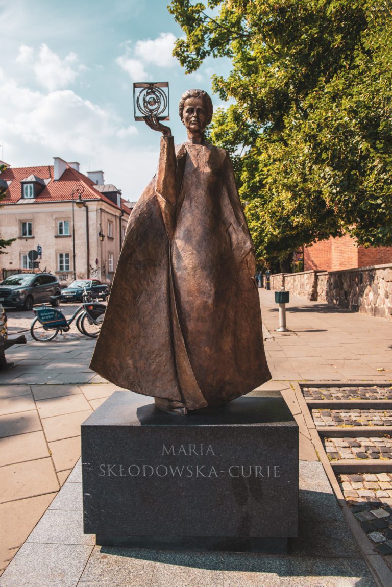 Polônio - Elemento Químico Polônio (Po) - InfoEscola